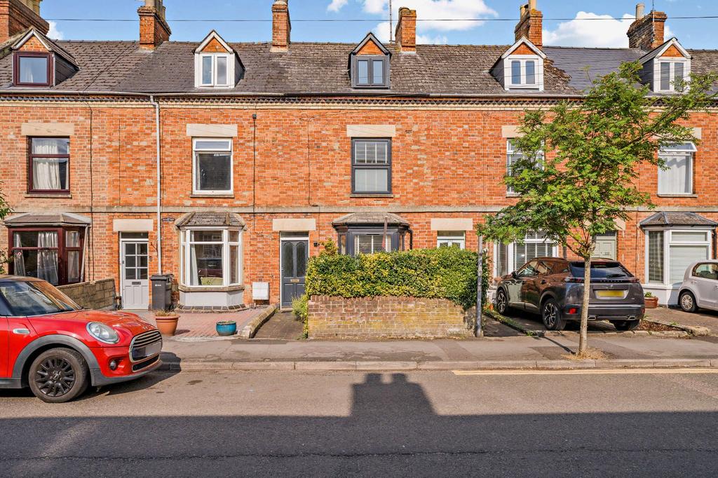Victoria Road, Cirencester... 3 bed terraced house for sale - £450,000