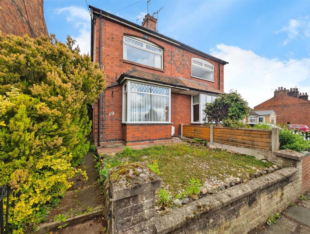 Alsager Road, Winterley 2 bed semi-detached house - £145,000