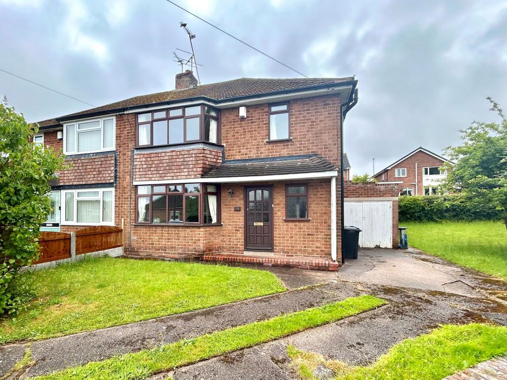 Wenlock Close, Sedgley DY3 3 bed semi-detached house for sale - £285,000