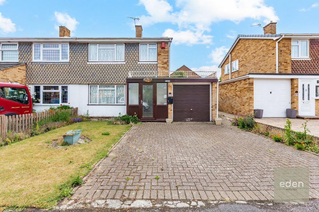 Wilton Drive, Ditton, ME20 3 bed semi-detached house for sale - £360,000