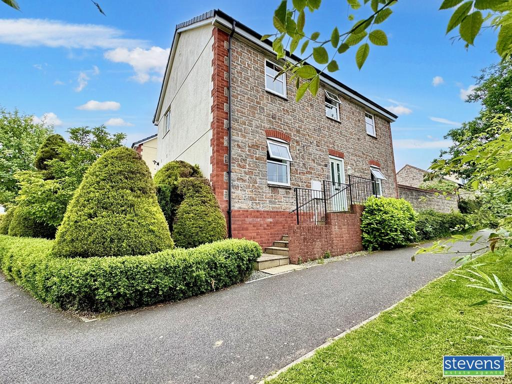 Crediton Road, Okehampton, Devon, EX20 4 bed detached house for sale ...