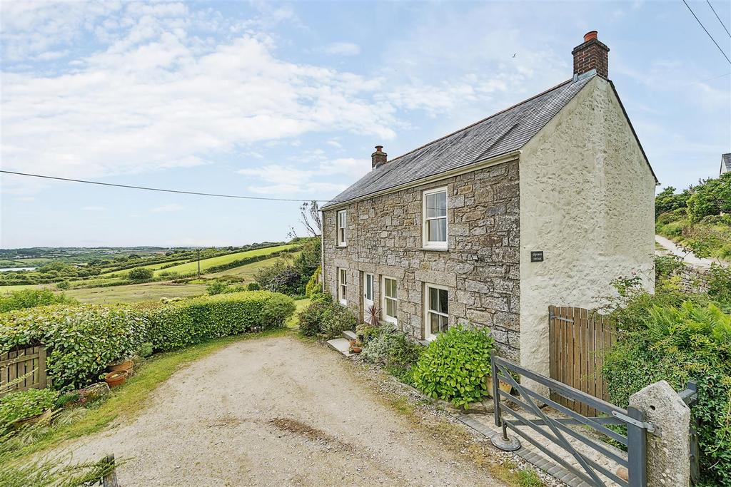 Trenoweth, Mabe Burnthouse, Penryn 4 bed detached house for sale - £825,000