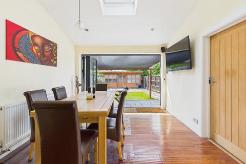 Houses For Sale Around Ub10 0 Gf | OnTheMarket