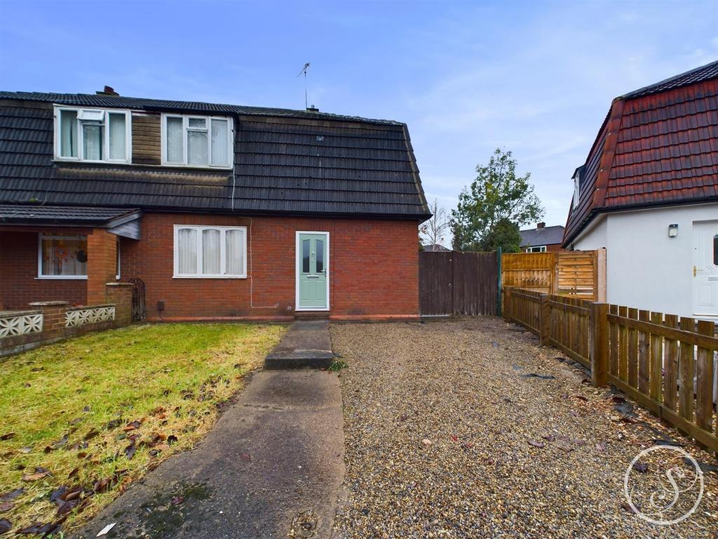 Stanks Green, Swarcliffe, Leeds 3 bed semi-detached house - £995 pcm (£ ...