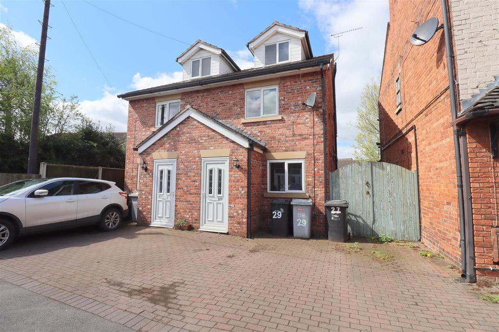 Henry Street, Haslington, Crewe 3 bed semi-detached house to rent - £ ...