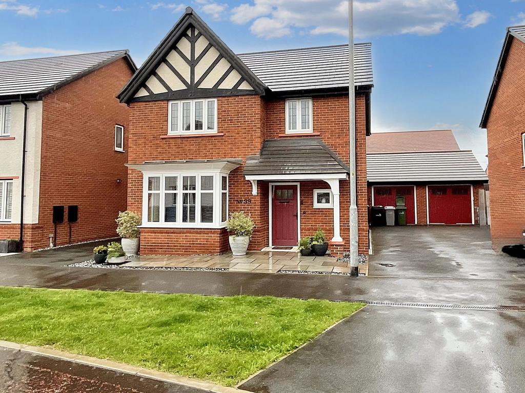 Higher Croft Drive, Crewe, CW1 4 bed detached house - £340,000