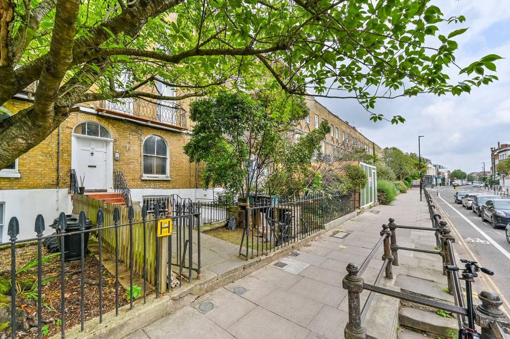 Liverpool Road, Islington, London, N1 1 bed flat for sale - £425,000