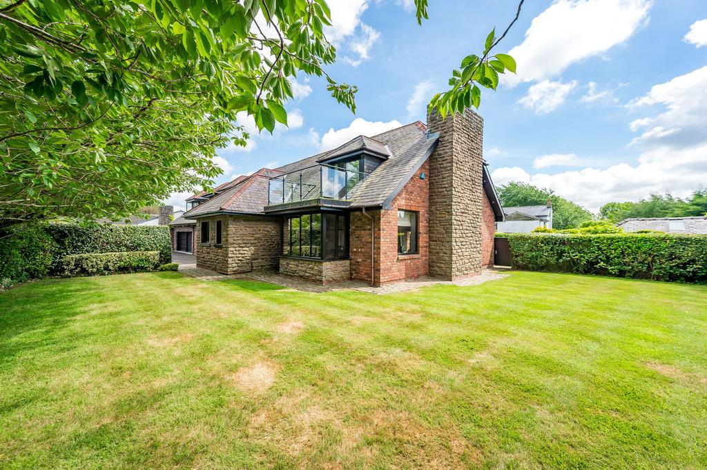 Mains Lane, Poulton-le-fylde FY6 5 bed detached house for sale - £1,350,000