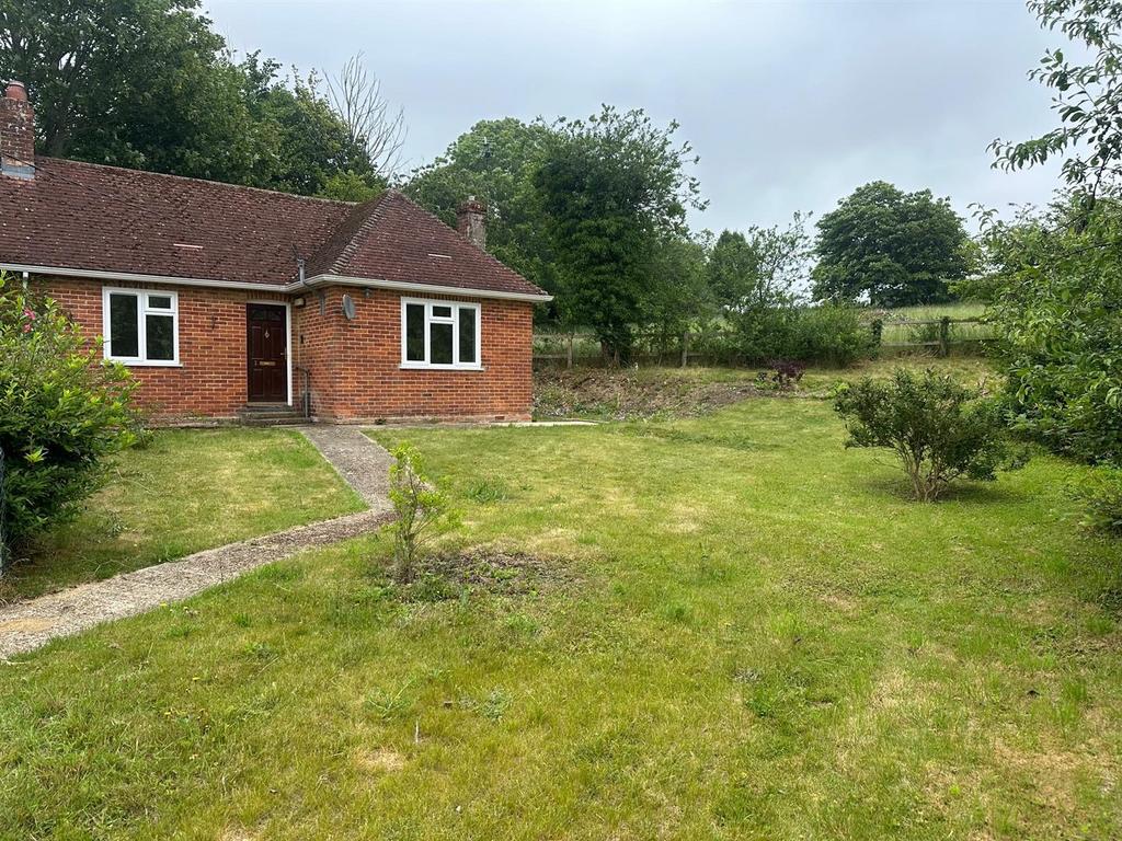 Woodside, Penton Mewsey, Andover 1 bed semi-detached bungalow to rent ...