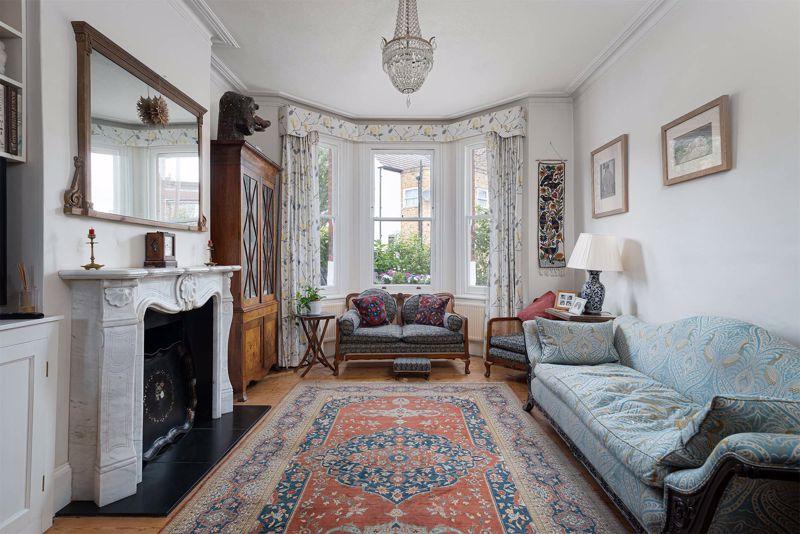 Roxwell Road W12 4 bed terraced house for sale - £1,350,000