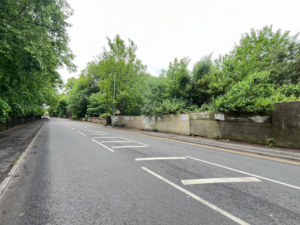 Bushbury Road, Wolverhampton WV10 3 bed property with land for sale - £ ...