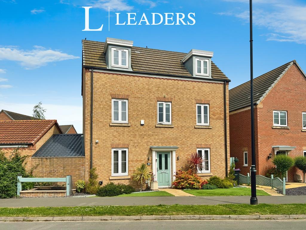 Newton Abbott Way, Bourne PE10 4 bed detached house to rent - £1,700 ...