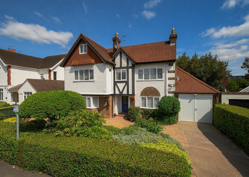 Marsham Way, Gerrards Cross... 6 bed detached house - £6,500 pcm (£ ...