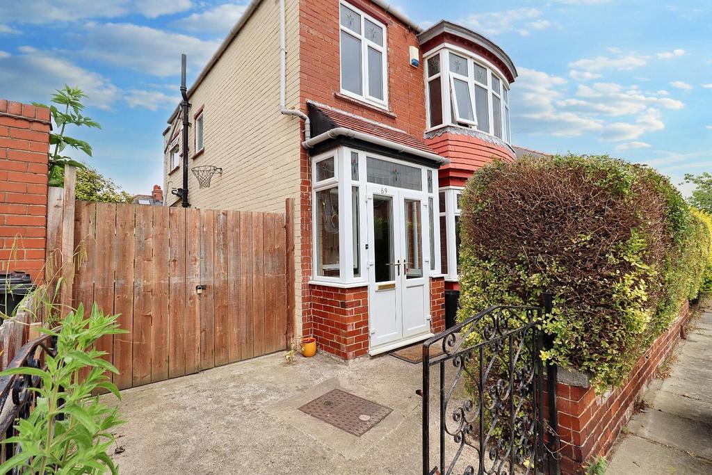 Rochester Road, Middlesbrough, TS5 6QE 3 bed detached house for sale ...