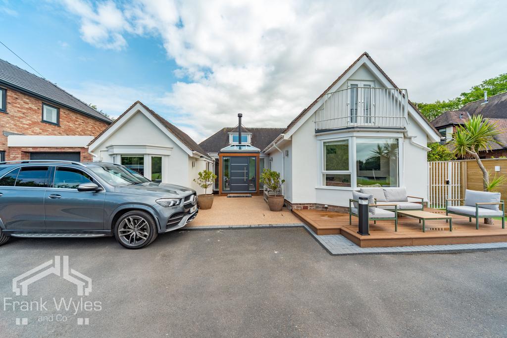 St Cuthberts Close, Lytham 4 bed detached bungalow for sale - £840,000