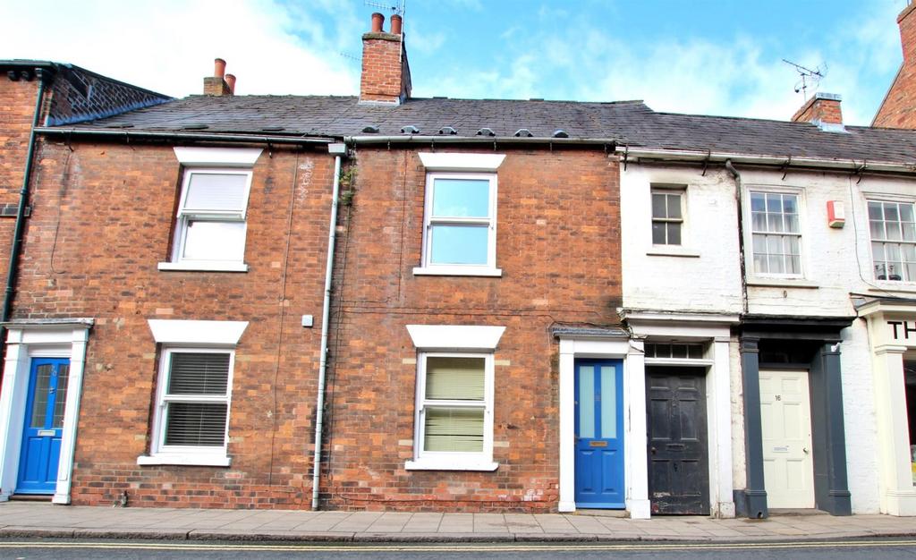 Lairgate, Beverley HU17 3 bed terraced house - £195,000