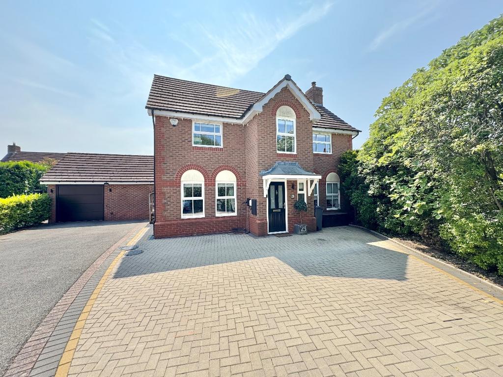 Glaston Drive, Solihull 4 bed detached house - £800,000