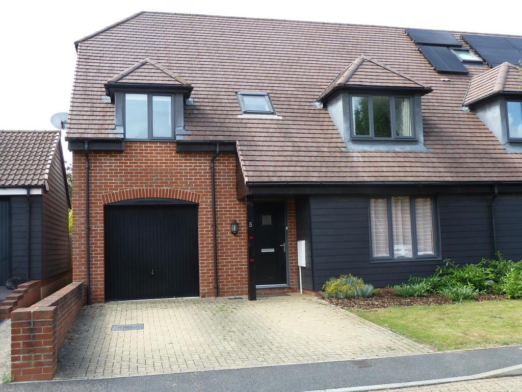 Portland Close, Andover SP11 4 bed house - £1,800 pcm (£415 pw)