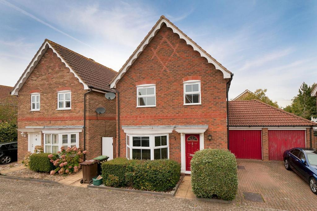 Bramley Way, Kings Hill, ME19 4BD 3 bed detached house - £1,900 pcm (£ ...