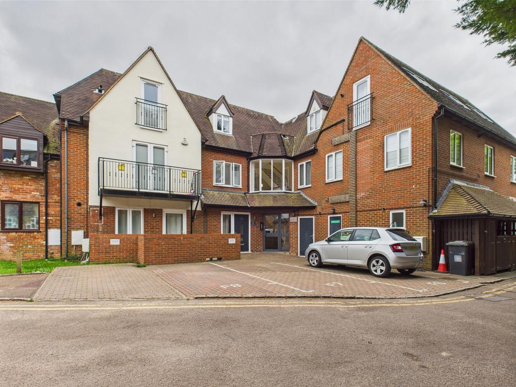 The Malthouse, Malthouse Square... 2 bed flat to rent - £1,400 pcm (£ ...