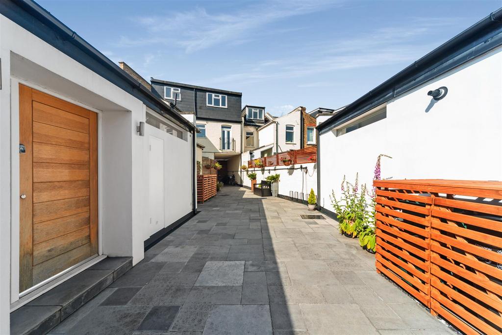 Haydons Road, Wimbledon SW19 2 bed bungalow for sale - £525,000