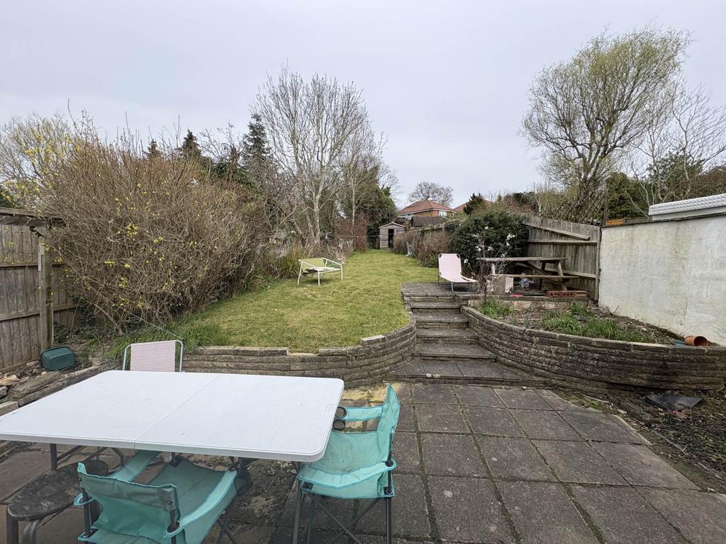 Strafford Gate, Potters Bar 4 bed semi-detached house to rent - £2,800 ...