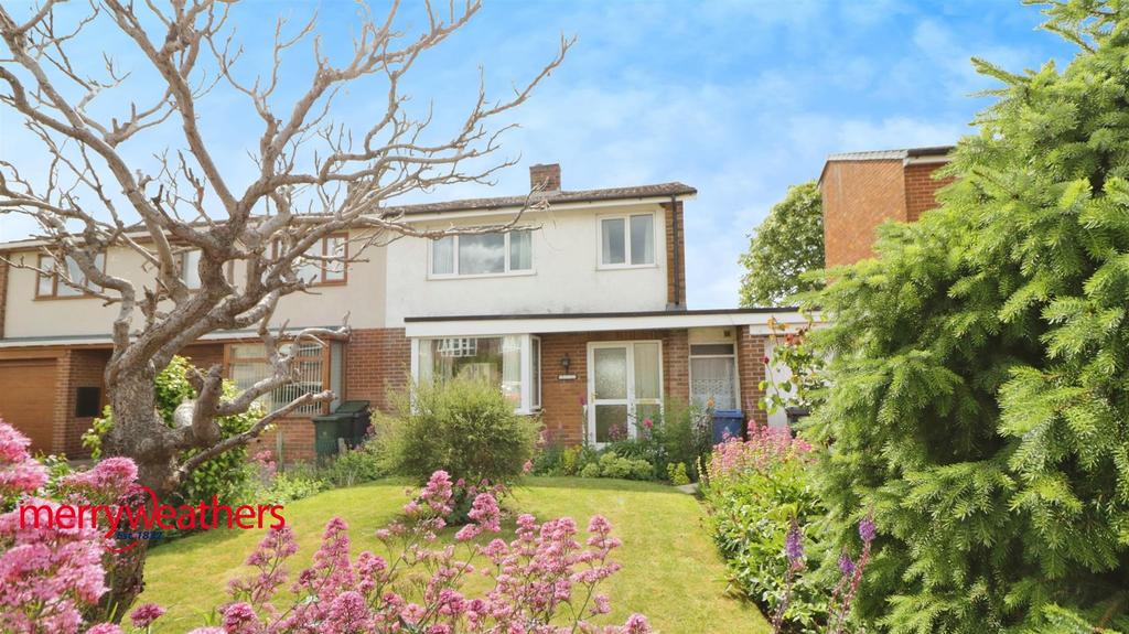 Mill Lane, Harlington, Doncaster 3 bed semi-detached house - £230,000