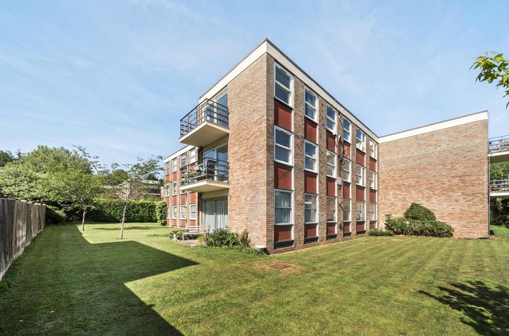 Park Close, Oxford 2 bed apartment for sale - £335,000