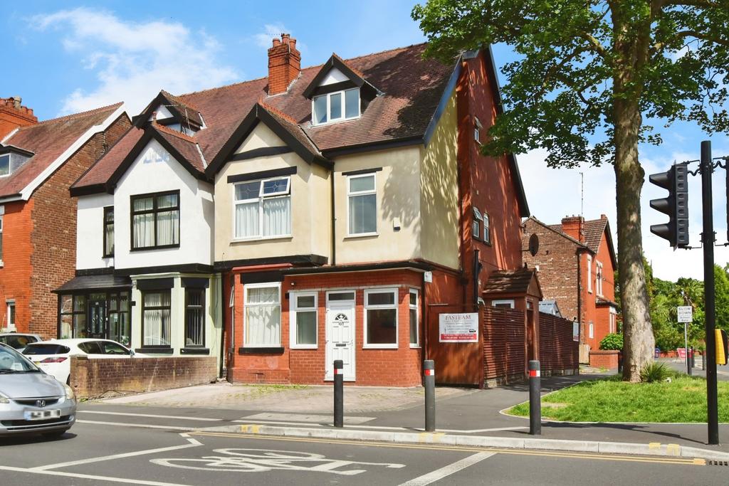 Burnage Lane, Greater Manchester M19 5 bed semi-detached house for sale ...