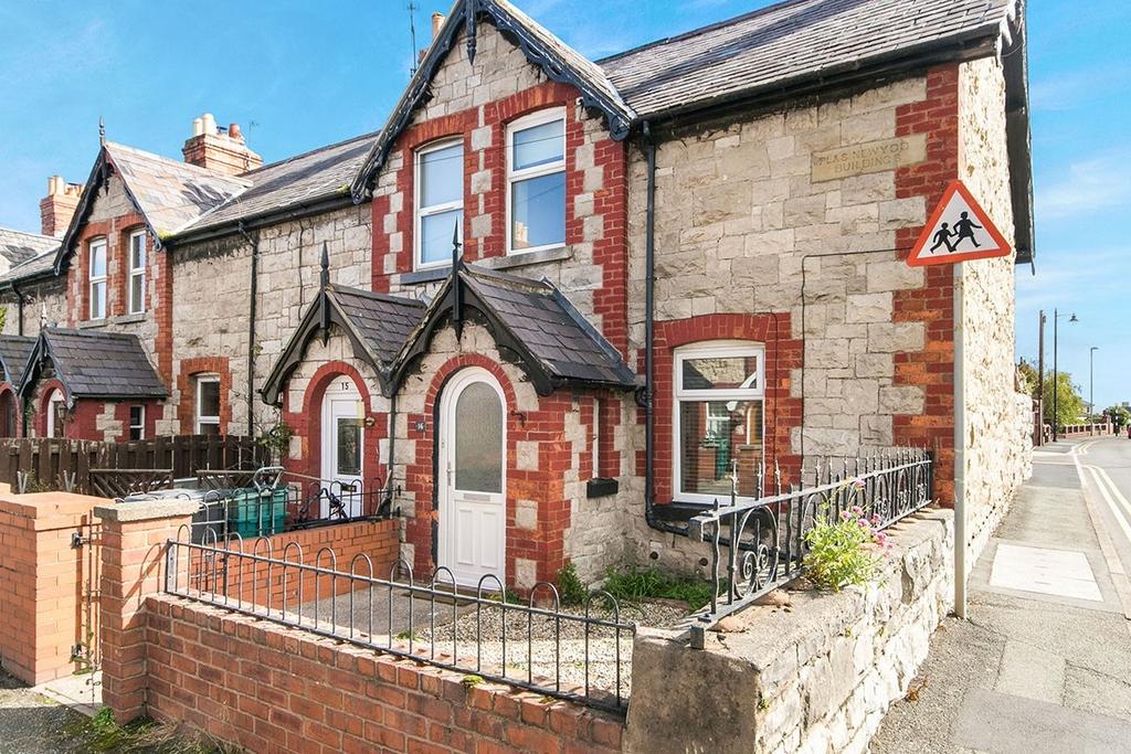 Abergele, Clwyd LL22 2 bed end of terrace house - £750 pcm (£173 pw)