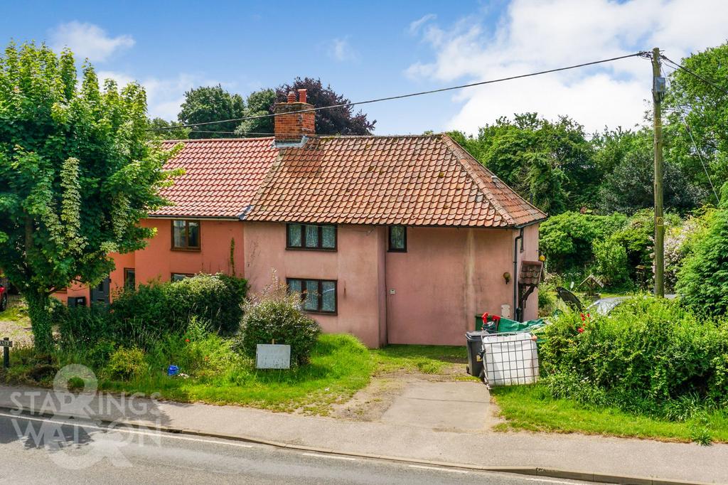 Hellington Corner, Bergh Apton, Norwich 3 bed semi-detached house for ...