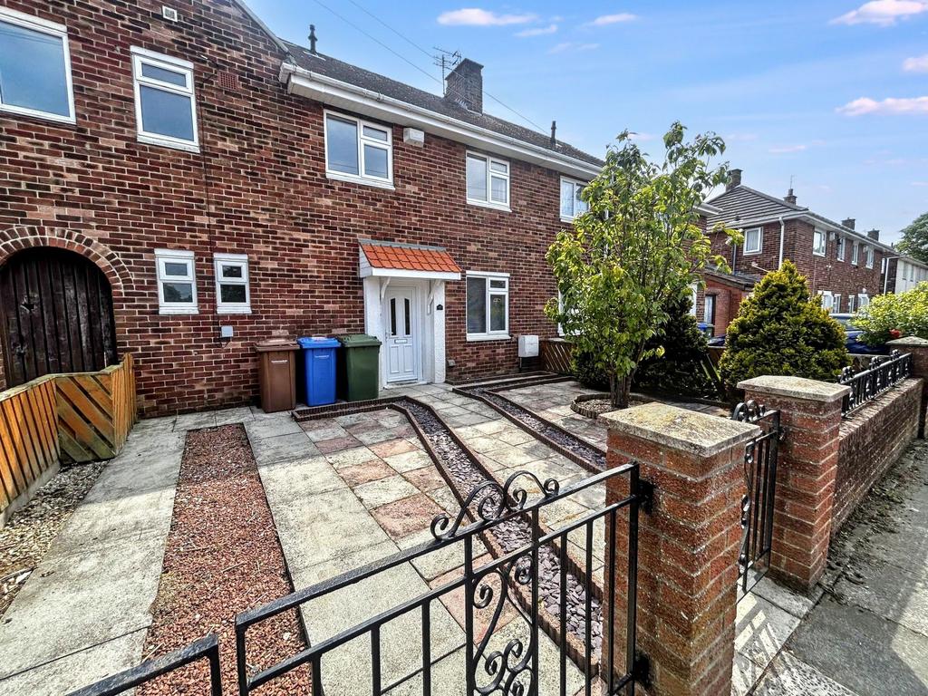 Walton Avenue, Cowpen, Blyth... 3 bed terraced house for sale - £110,000
