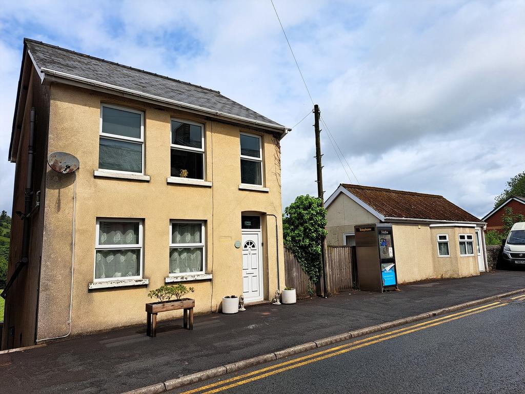 High Street, Sennybridge, Brecon, Powys. 3 bed detached house for sale ...