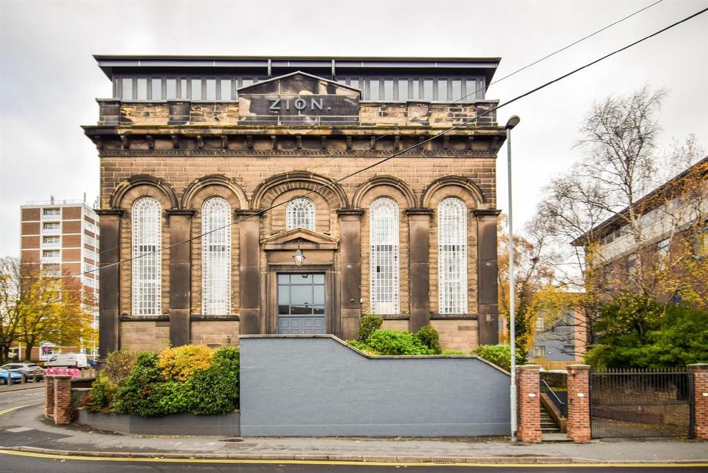 Zion Chapel, Wakefield WF1 2 bed flat to rent - £850 pcm (£196 pw)
