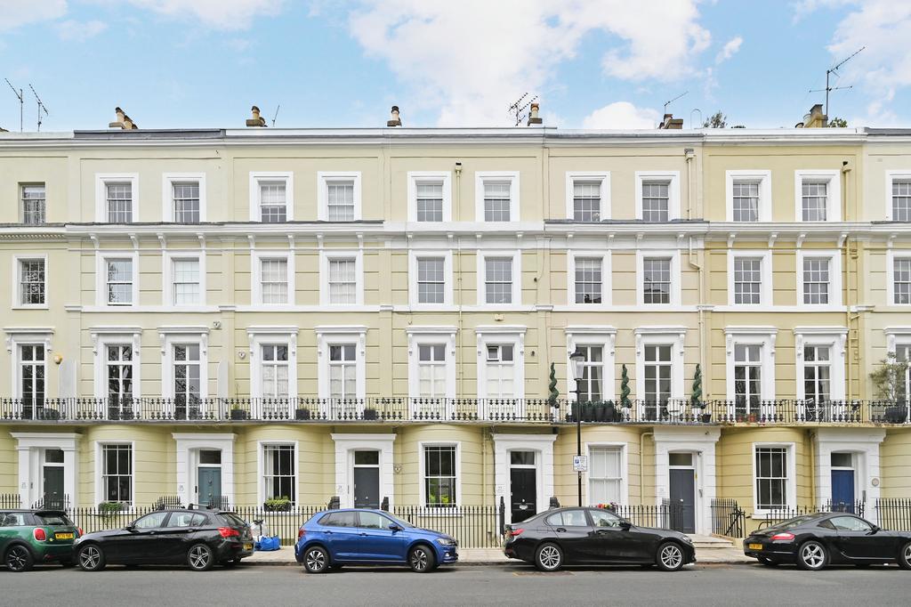 Norland Square, W11 4 bed maisonette - £2,550,000