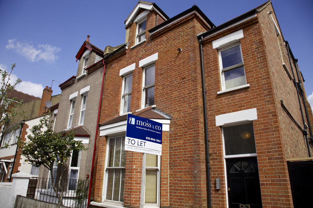 Merton rd, WIMBLEDON SW19 2 bed flat - £1,900 pcm (£438 pw)