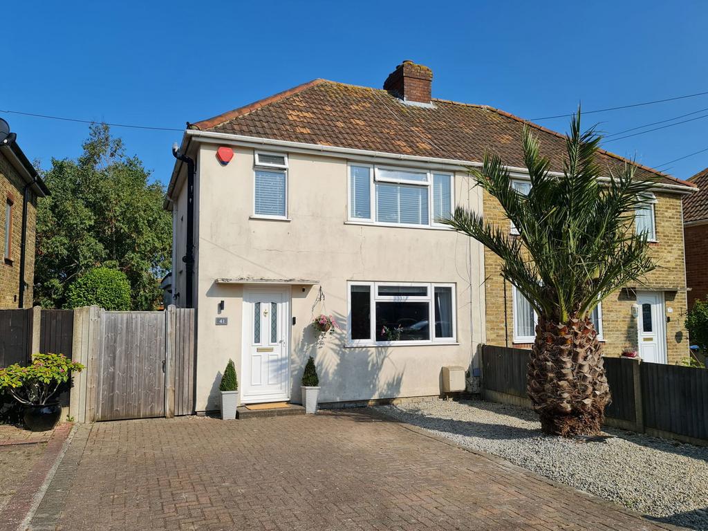 Lydia Road, Deal CT14 3 bed semi-detached house for sale - £300,000