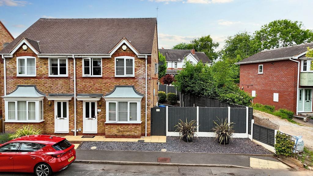 Lamb Lane, Stone, ST15 3 bed semi-detached house for sale - £235,000