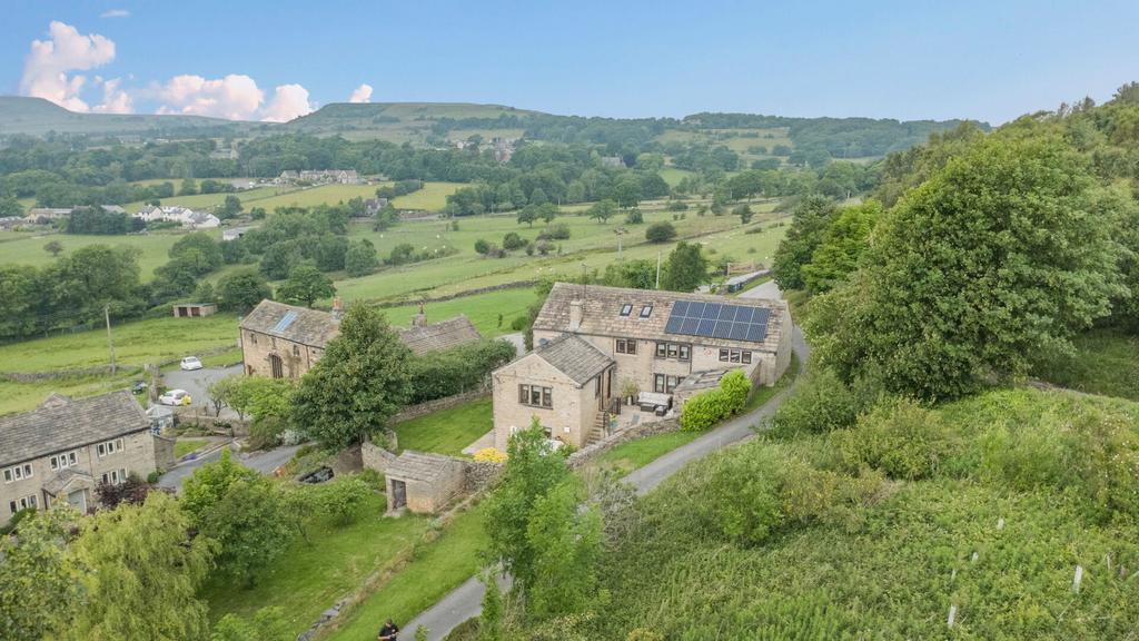 Crosland Edge, Meltham, Holmfirth, HD9 5 bed barn conversion for sale - £935,000