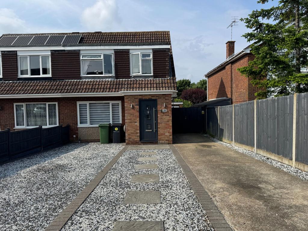 Staplehurst, Kent 3 bed semi-detached house for sale - £375,000