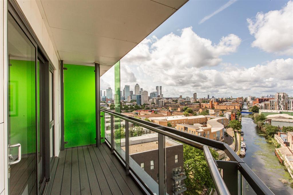 Tweed Walk, Bromley By Bow, E14 2 bed flat - £450,000