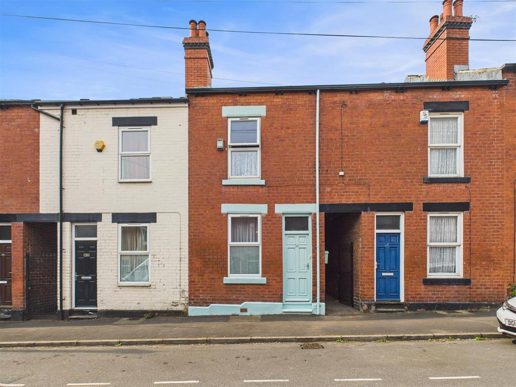 Hobart Street, Sharrow, Sheffield 3 bed terraced house for sale - £215,000