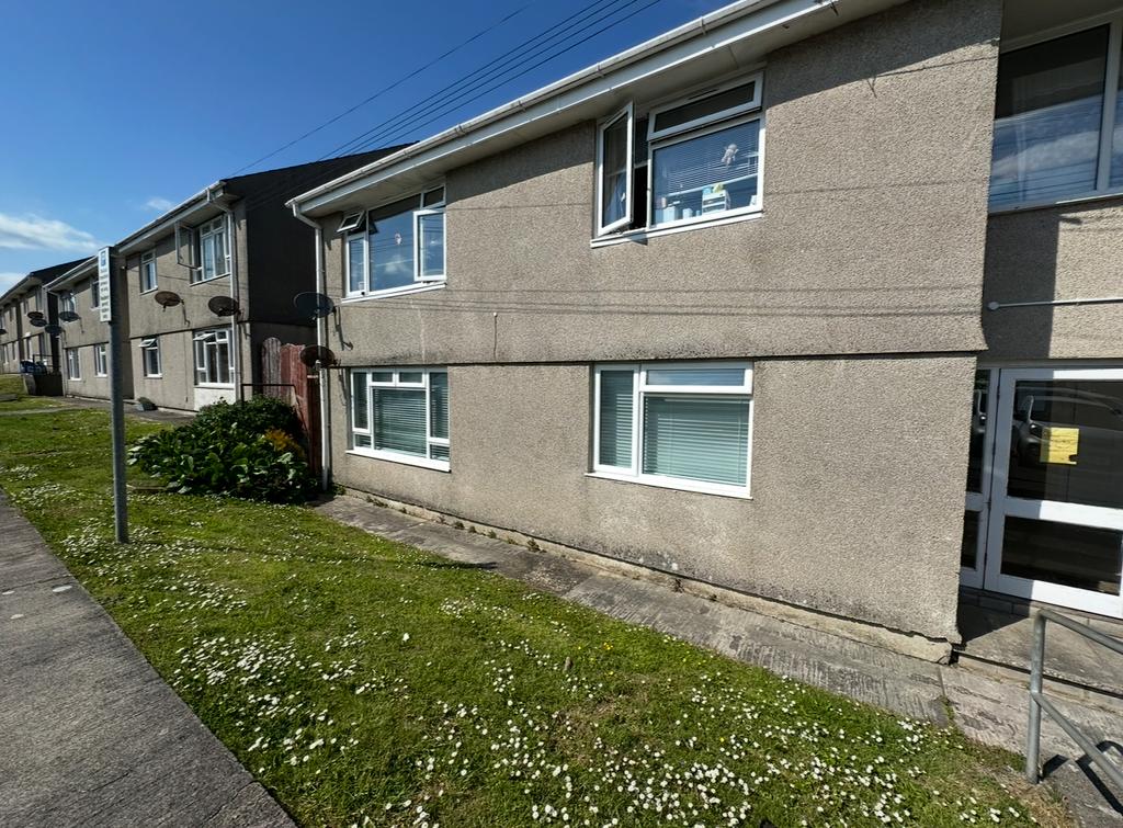 Heywood Court, Tenby, Pembrokeshire... 2 bed ground floor flat for sale ...