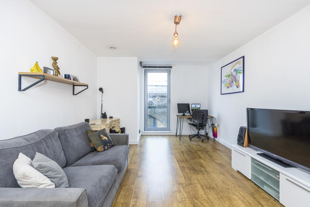 Emily Duncan Place, London E7 1 bed flat - £1,550 pcm (£358 pw)