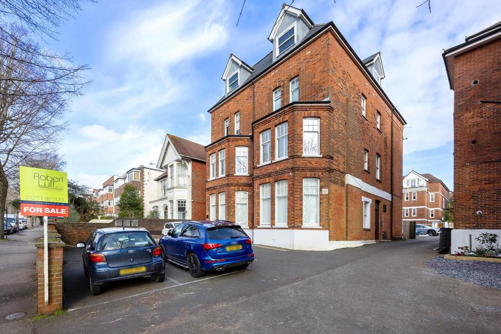 Dyke Road, Brighton 2 bed apartment - £1,500 pcm (£346 pw)