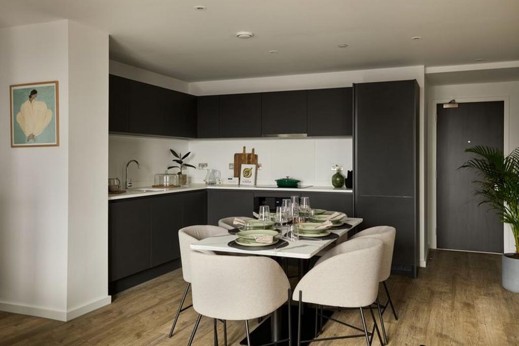 Swan Street House, Manchester, M4 3 bed apartment - £2,410 pcm (£556 pw)