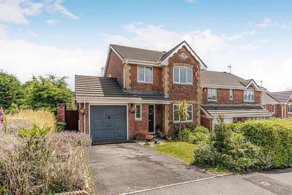 Willow Close, Pontypridd CF38 3 bed detached house for sale - £335,000