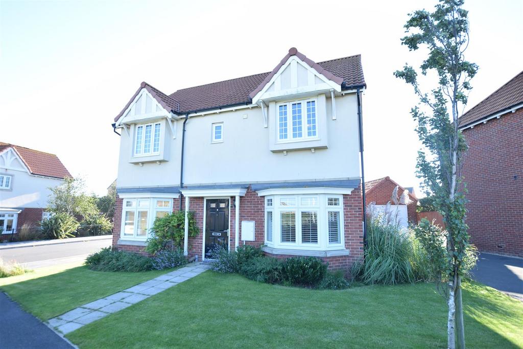 Windmill Drive, Filey 4 bed detached house to rent - £1,200 pcm (£277 pw)