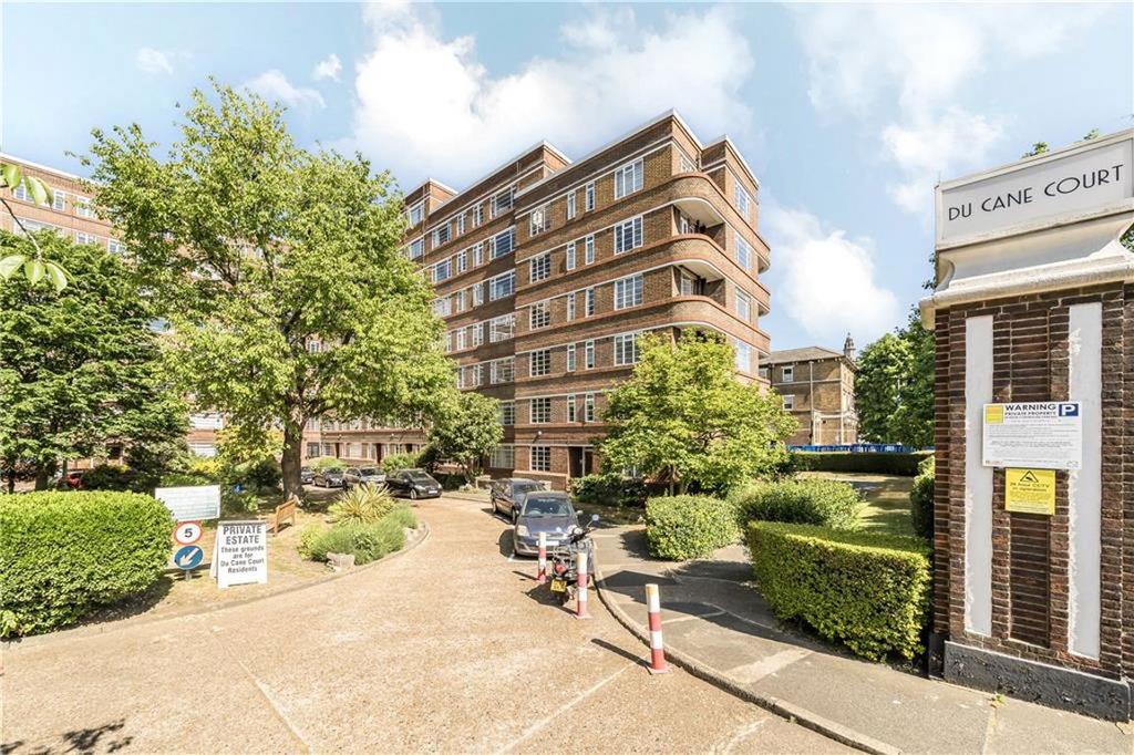 Balham High Road, London SW17 1 bed flat for sale - £375,000