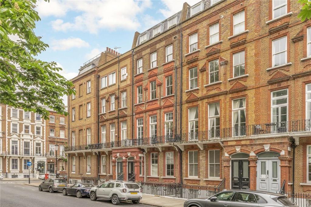 Nevern Square, London SW5 2 bed flat for sale - £950,000